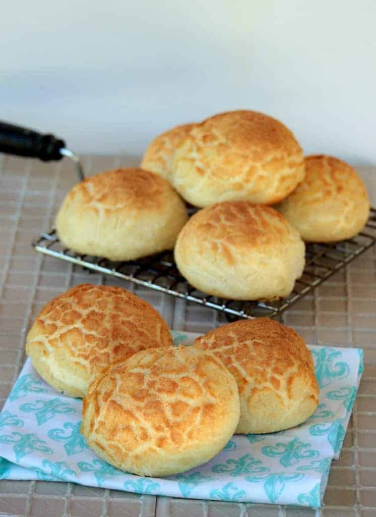 Tijgerbrood / Tijgerbol | Tiger Bread Rolls | Dutch Crunch Rolls - My ...
