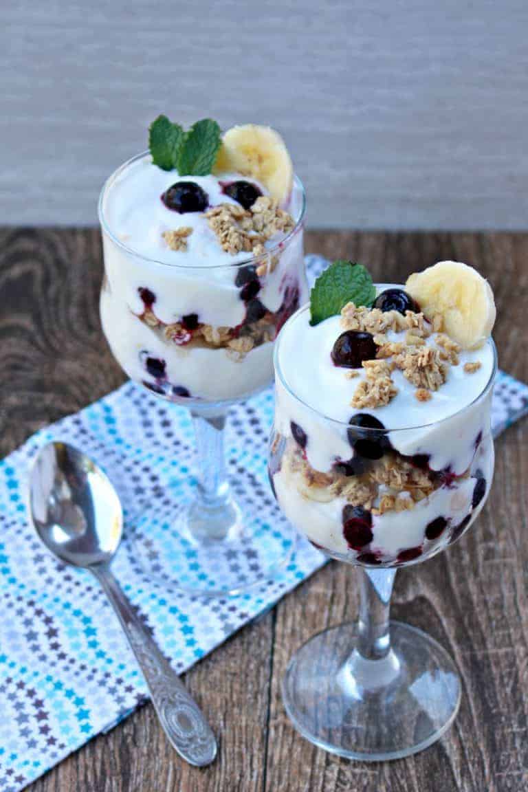 Yogurt Blueberry Banana Granola Parfait - My Cooking Journey