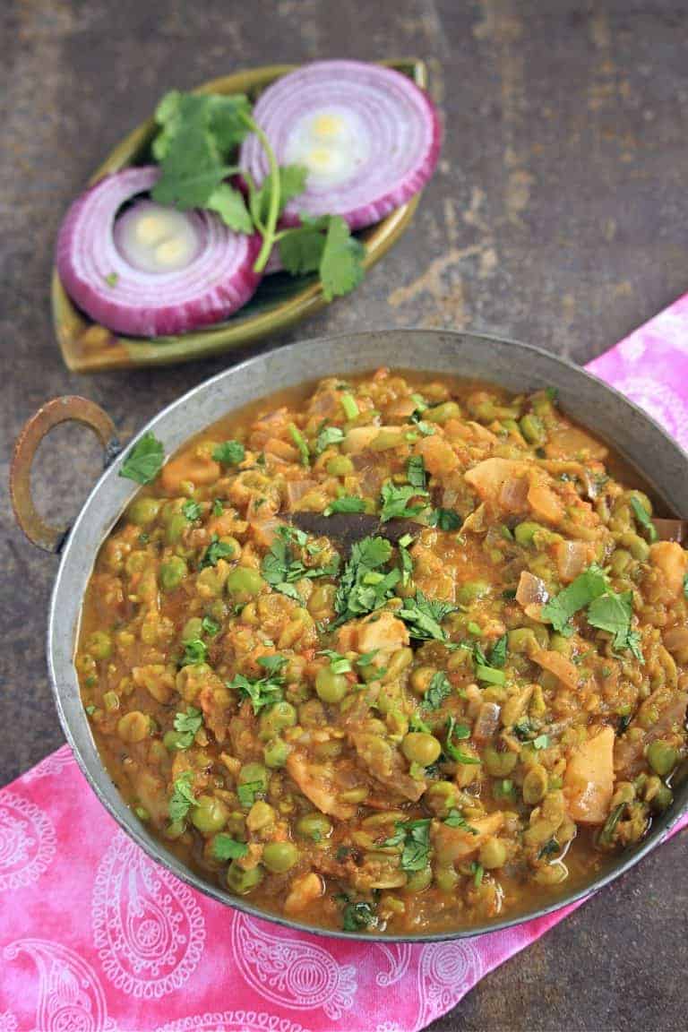 Matar Ka Nimona | UP Style Green Peas Curry - My Cooking Journey