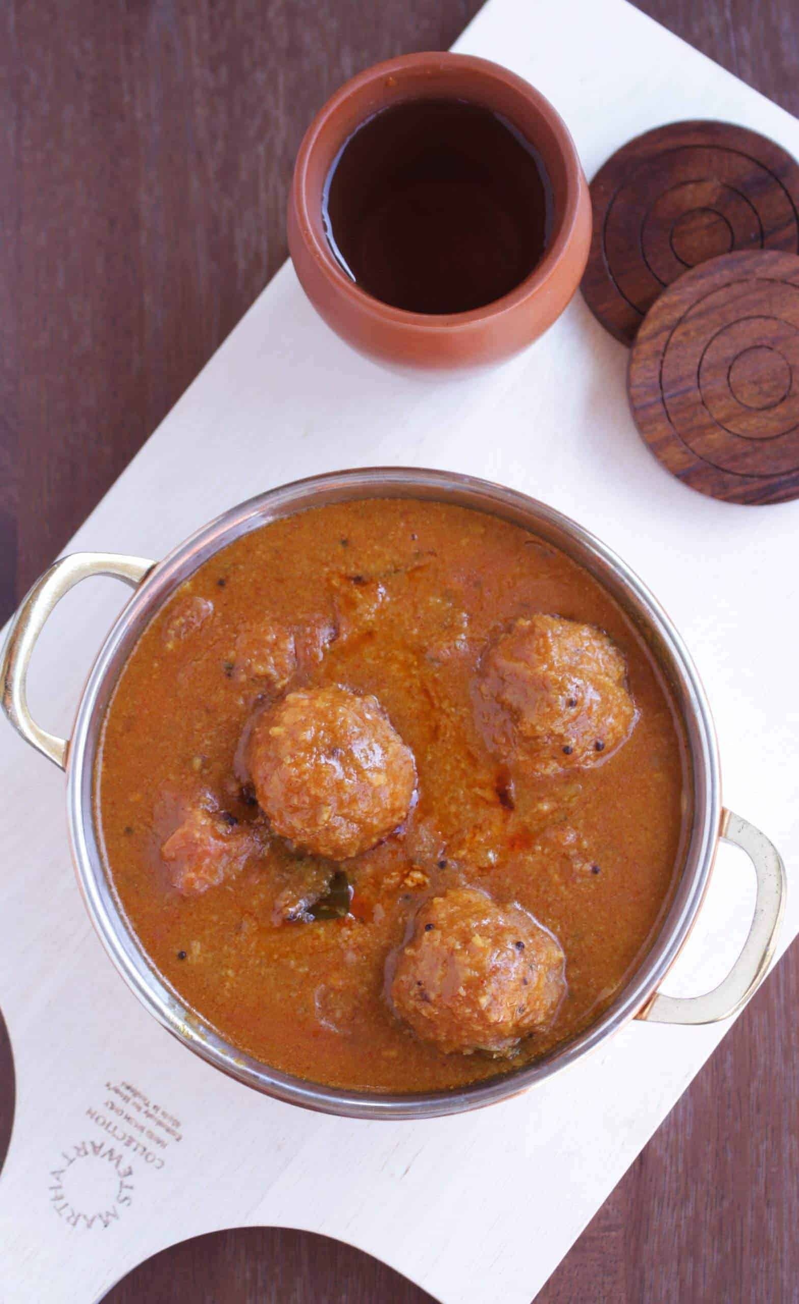 Chettinad Paruppu Urundai Kuzhambu | Spicy Stew with Lentil Balls - My ...